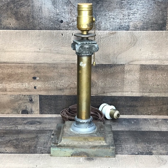 Other | Vintage Em Co Brass Iron Victorian Style Table Lamp Wantique ...